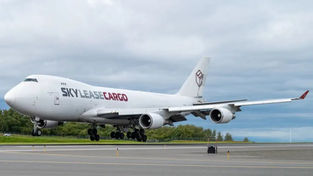 Aeropuerto Internacional de Maiquetía: aterriza avión de carga ...